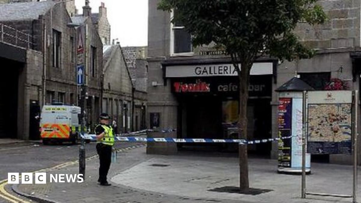 Craig Grant death in Aberdeen: Three men arrested - BBC News