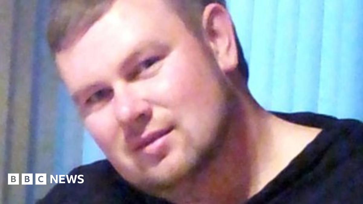 Craig Grant death in Aberdeen: Three men deny murder charge - BBC News