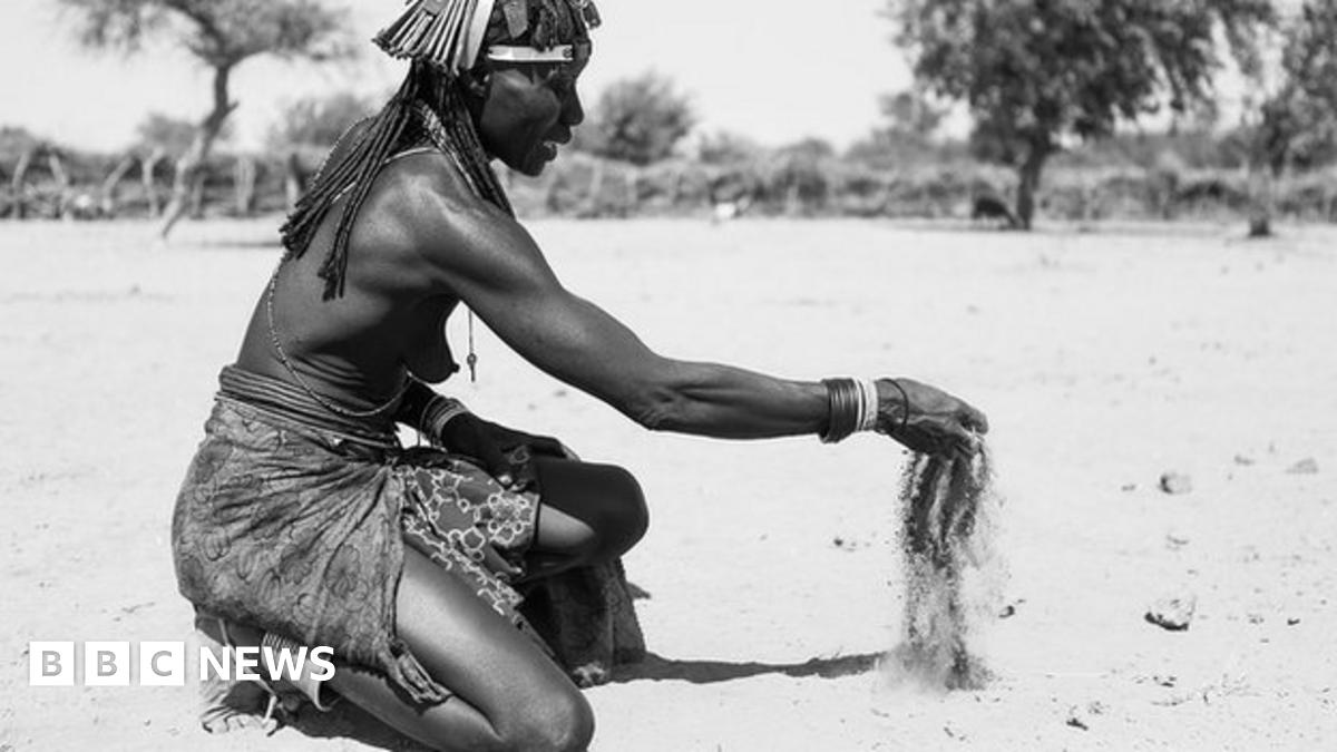 In pictures: Namibia's worst drought for 30 years - BBC News
