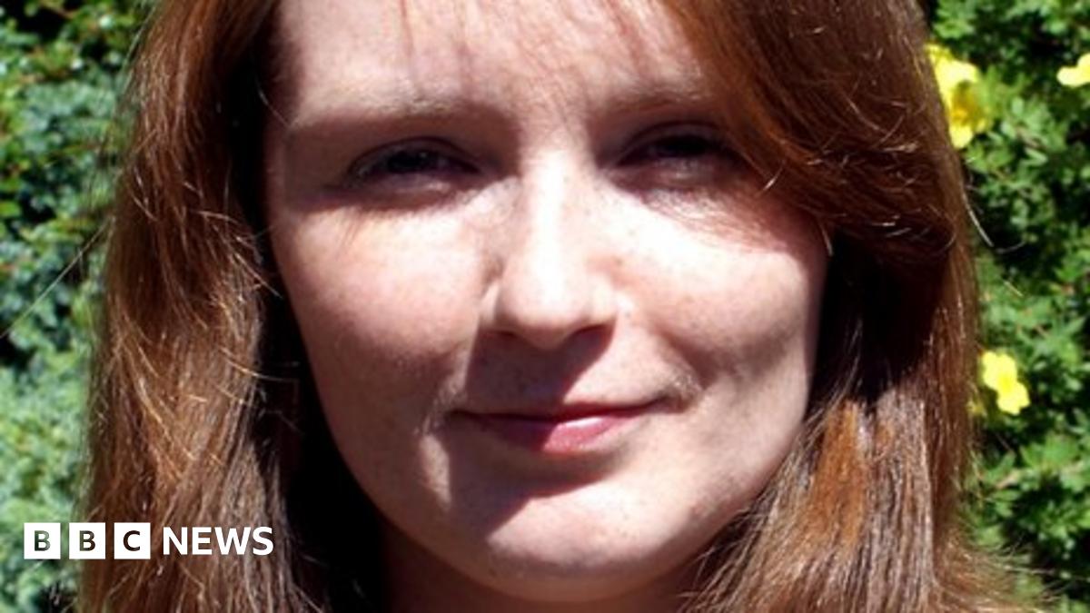 A947 crash victim Emma Cameron was due to get married - BBC News