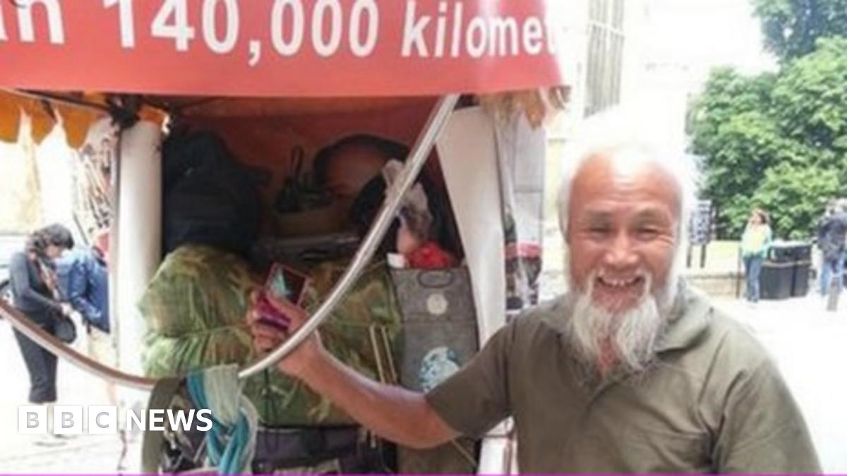 Chen Guanming: The Olympic Chinese rickshaw rider's farewell to England - BBC News