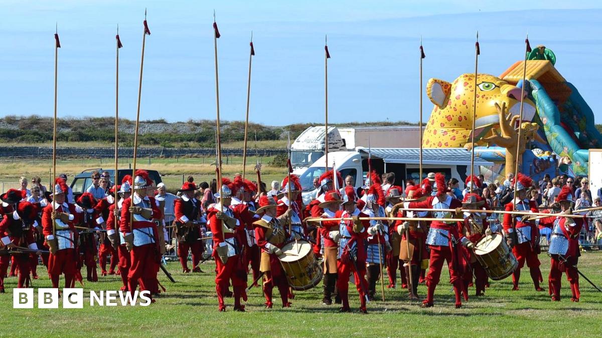 Guernsey's West Show celebrates 100th anniversary - BBC News