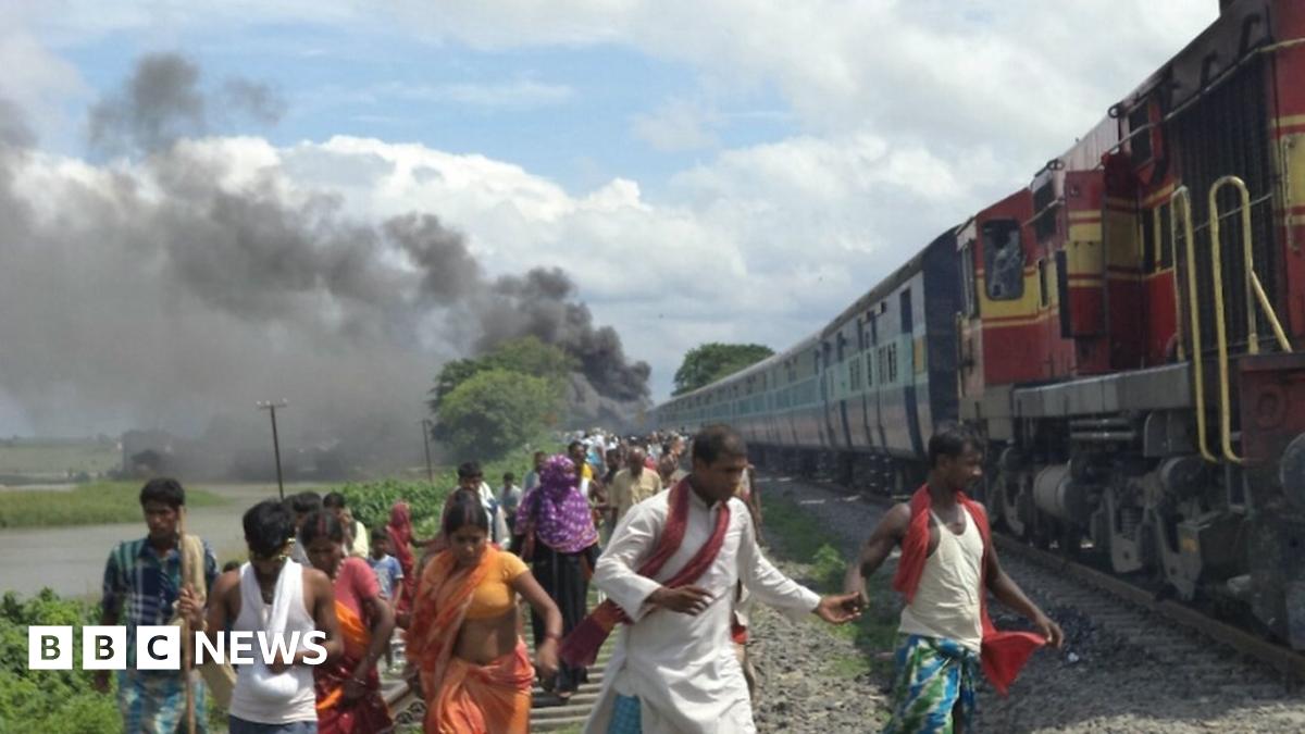 India express train in Bihar kills people crossing track - BBC News