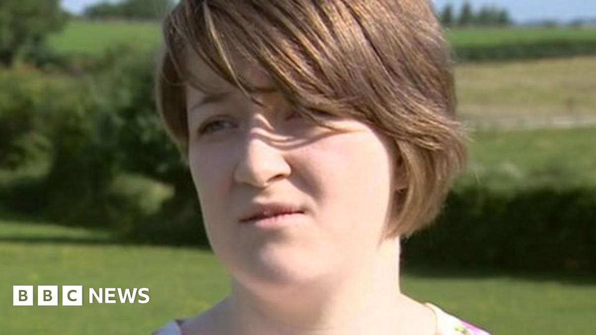 Transplant-refusal girl Hannah Jones backs donors - BBC News