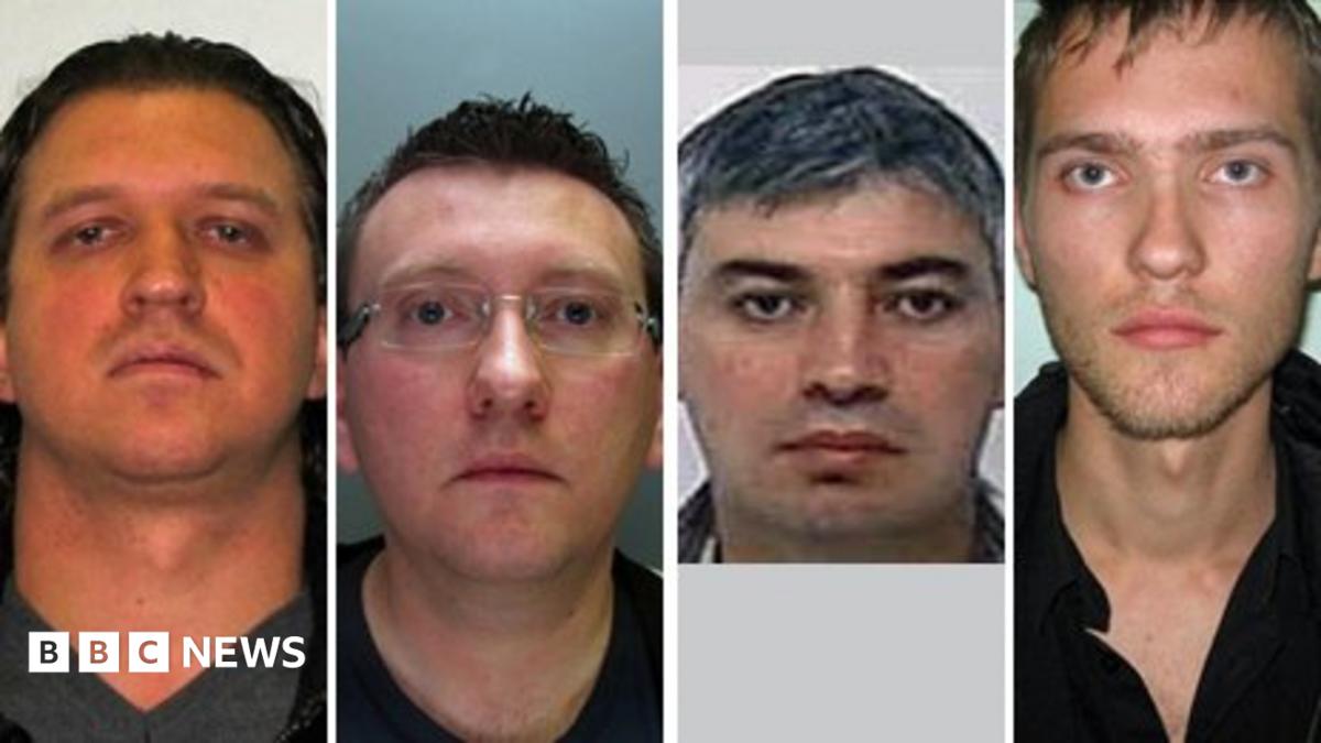 Southampton-based identity thief gang jailed - BBC News