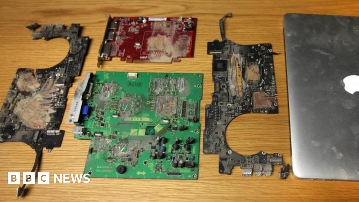 Edward Snowden files: No 10 contacted Guardian - BBC News