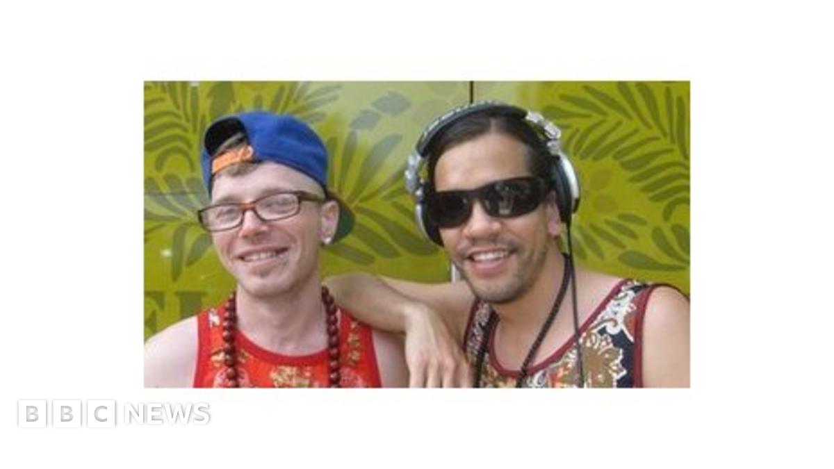 Deaf rave held for Liverpool International Music Festival - BBC News