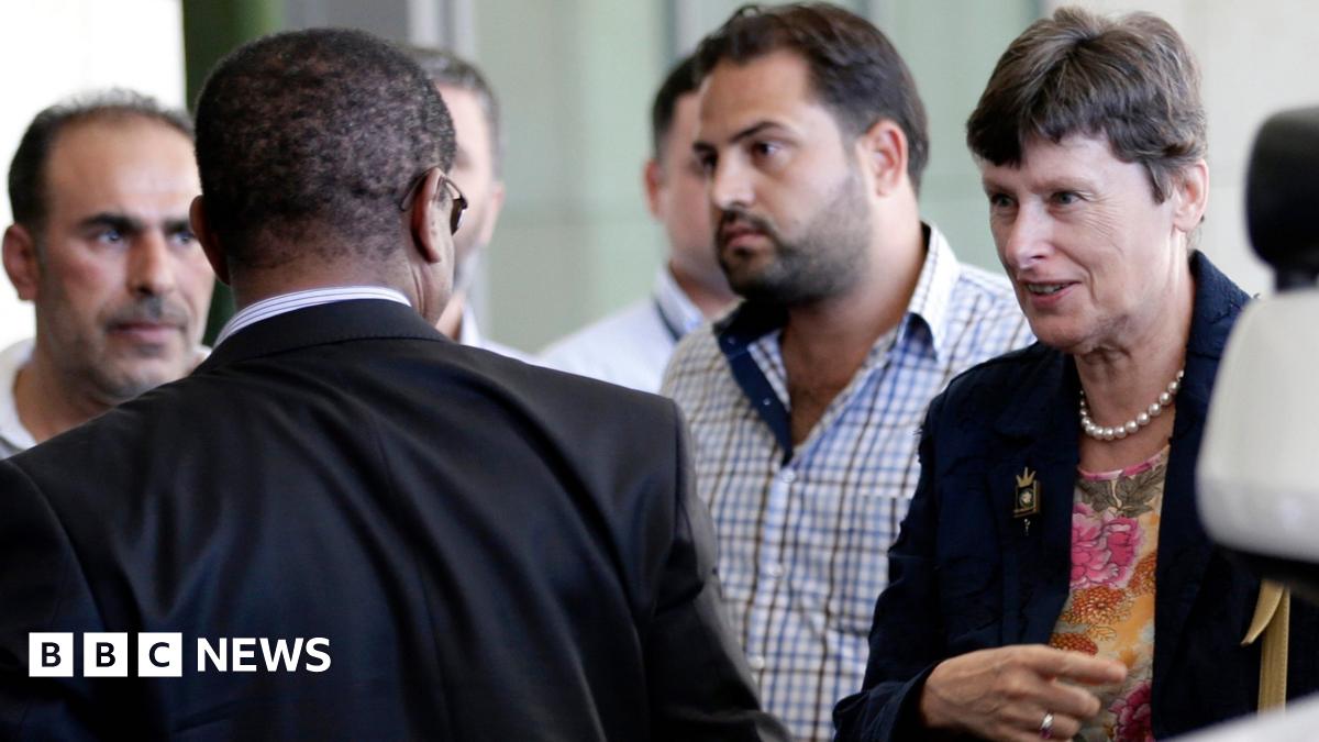 UN's Angela Kane in Syria urges chemical weapons probe - BBC News