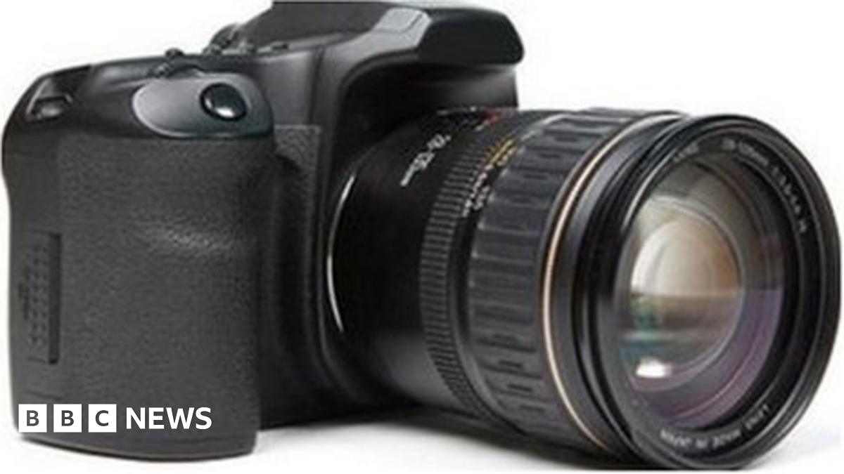 Altered Images: How to verify photos of current events - BBC News