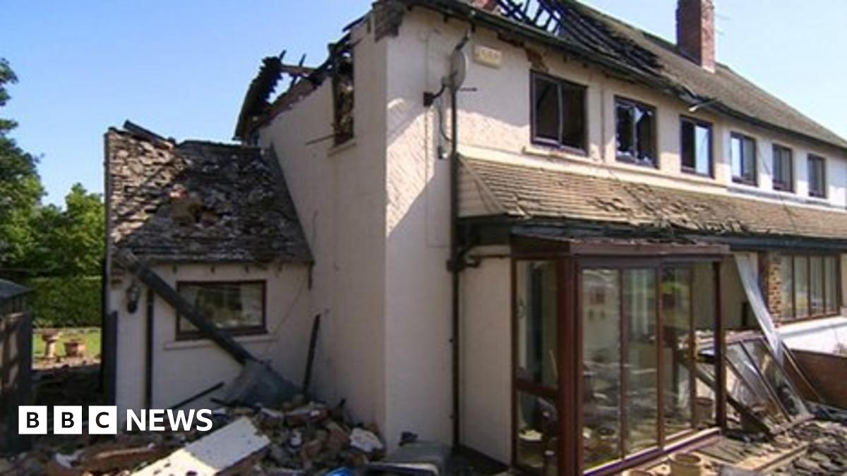 Man dies in Brandon house explosion - BBC News