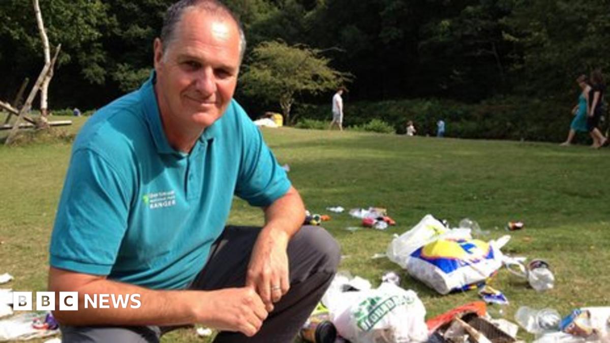 Dartmoor litter clean up costs authority more than £20,000 - BBC News