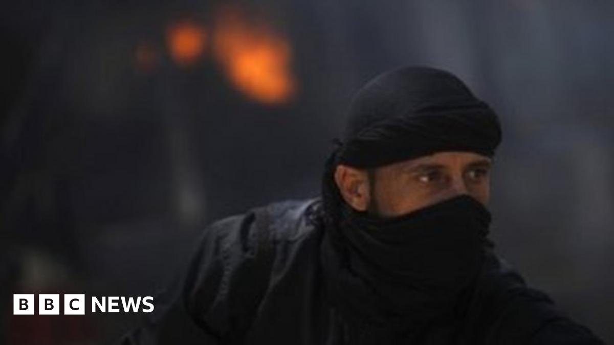 Syria minister: US strike on Syria 'would benefit al-Qaeda' - BBC News