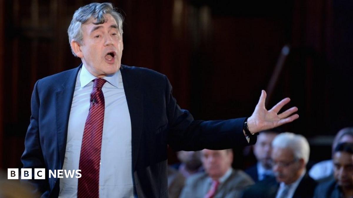 Scottish Independence: Gordon Brown in written constitution call - BBC News