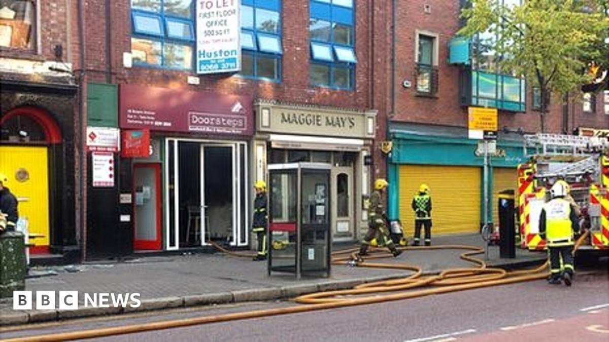 South Belfast bus services back to normal after shop fire - BBC News