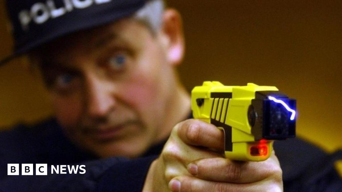 Police Taser use more than doubles - Home Office - BBC News