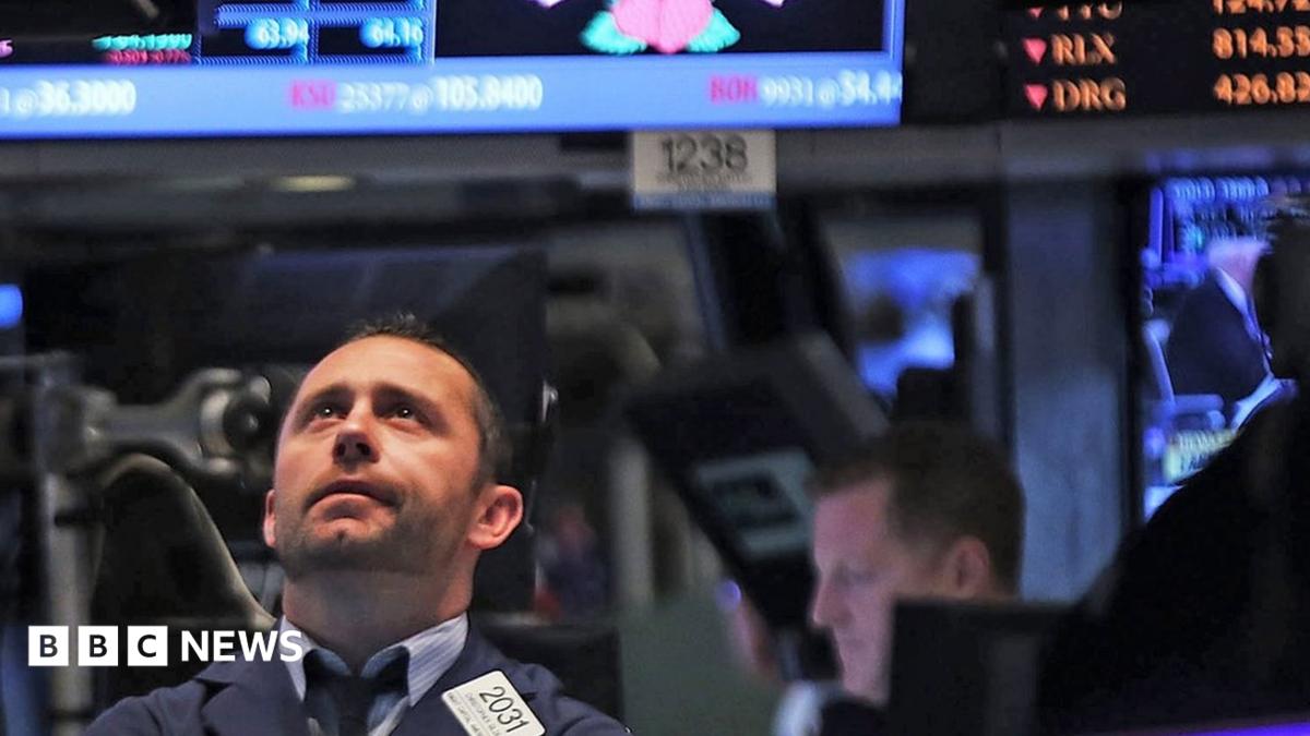 Shake-up for Dow Jones industrial average - BBC News