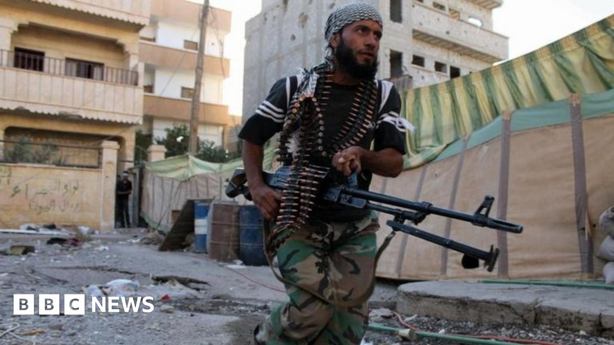 Syria crisis: UN receives Syria chemical treaty papers - BBC News