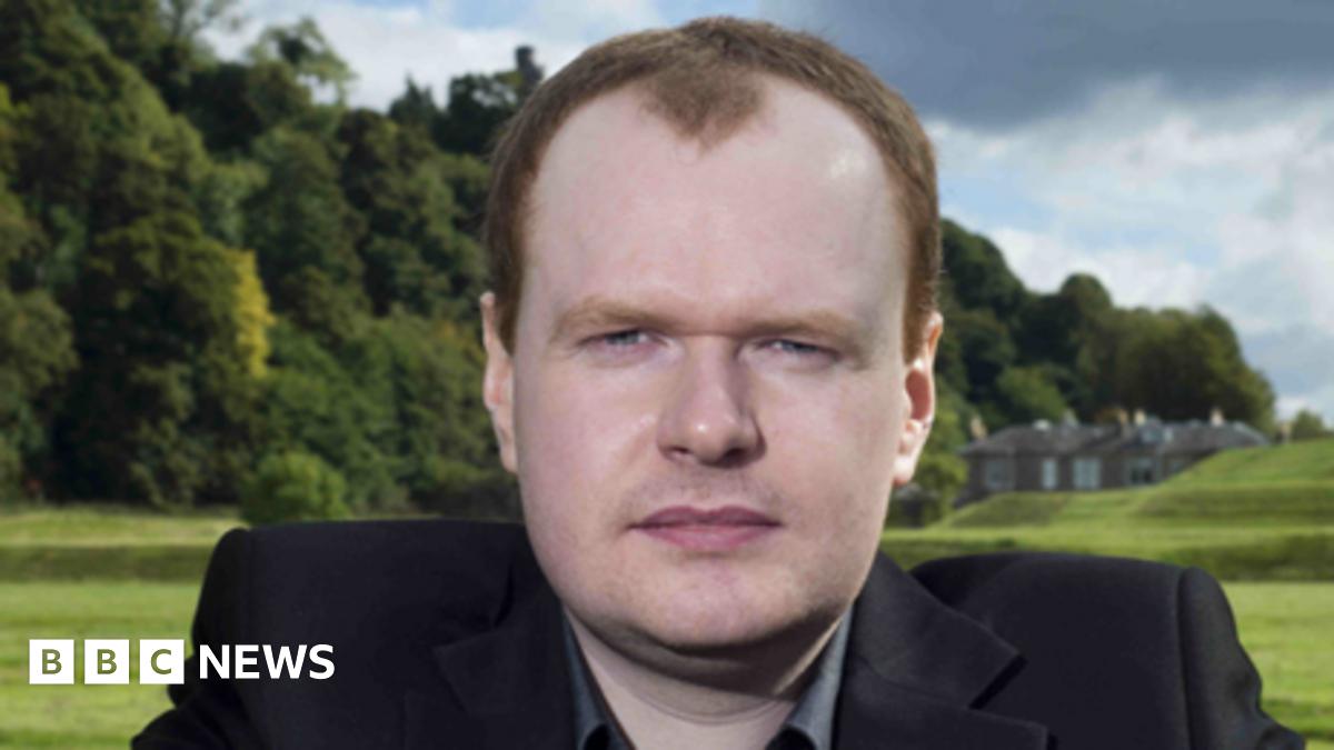 Malcolm Mackay wins crime book prize - BBC News