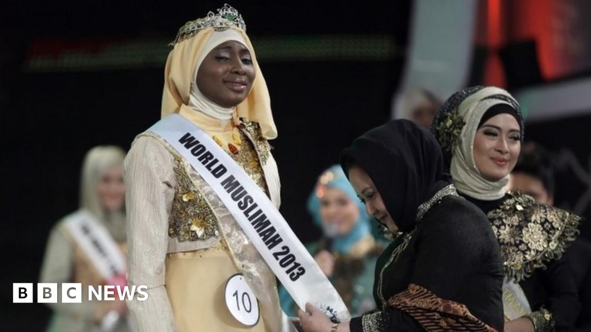 Nigerian wins Muslim-only beauty pageant in Jakarta - BBC News