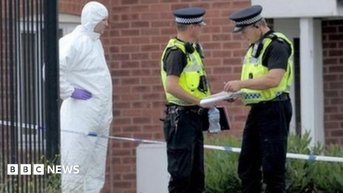 Caroline Parry shooting: Wait to question husband continues - BBC News