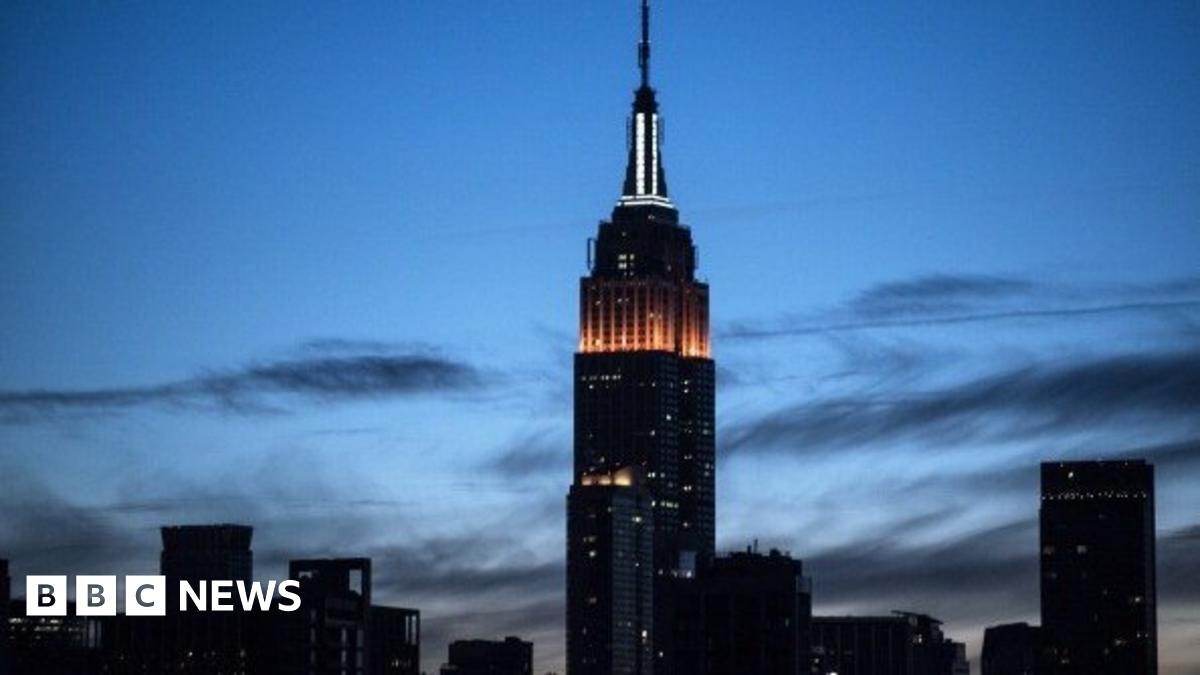 Empire State owners to sell shares - BBC News