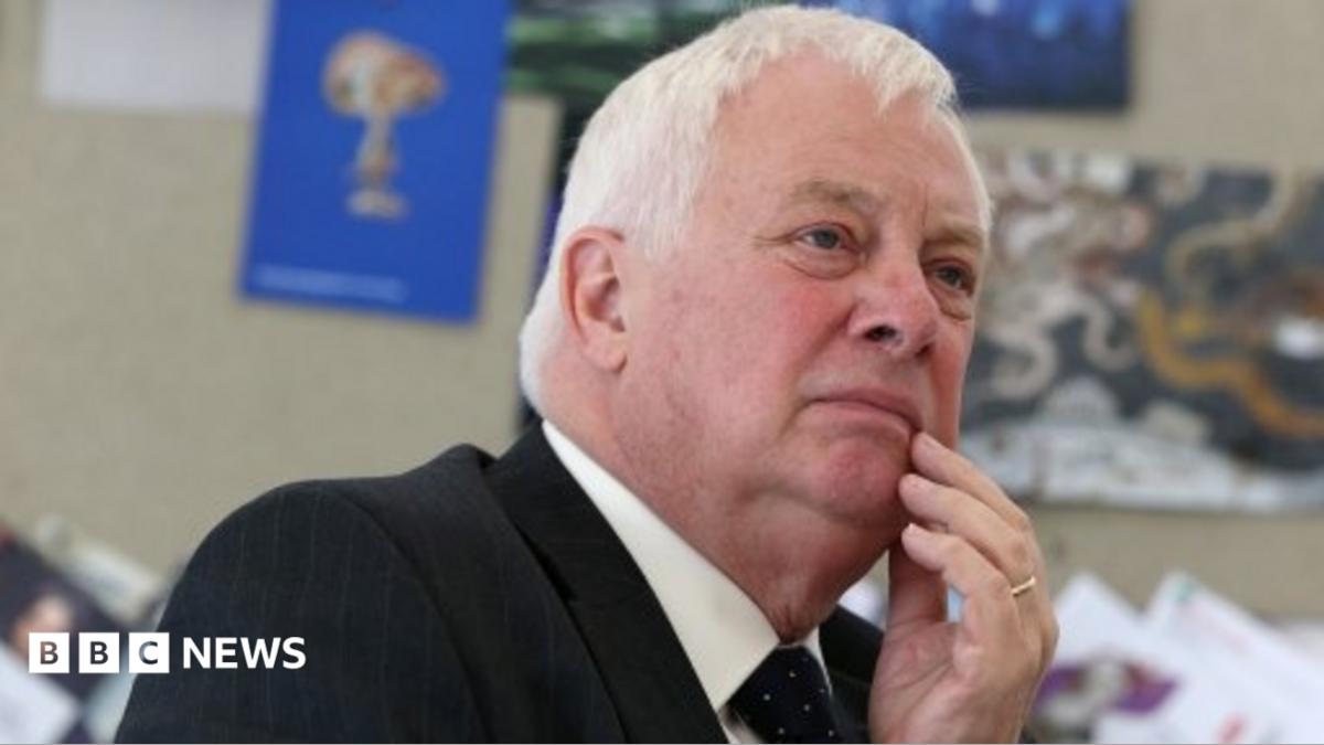 Lord Patten to stand down from BBC for health reasons - BBC News