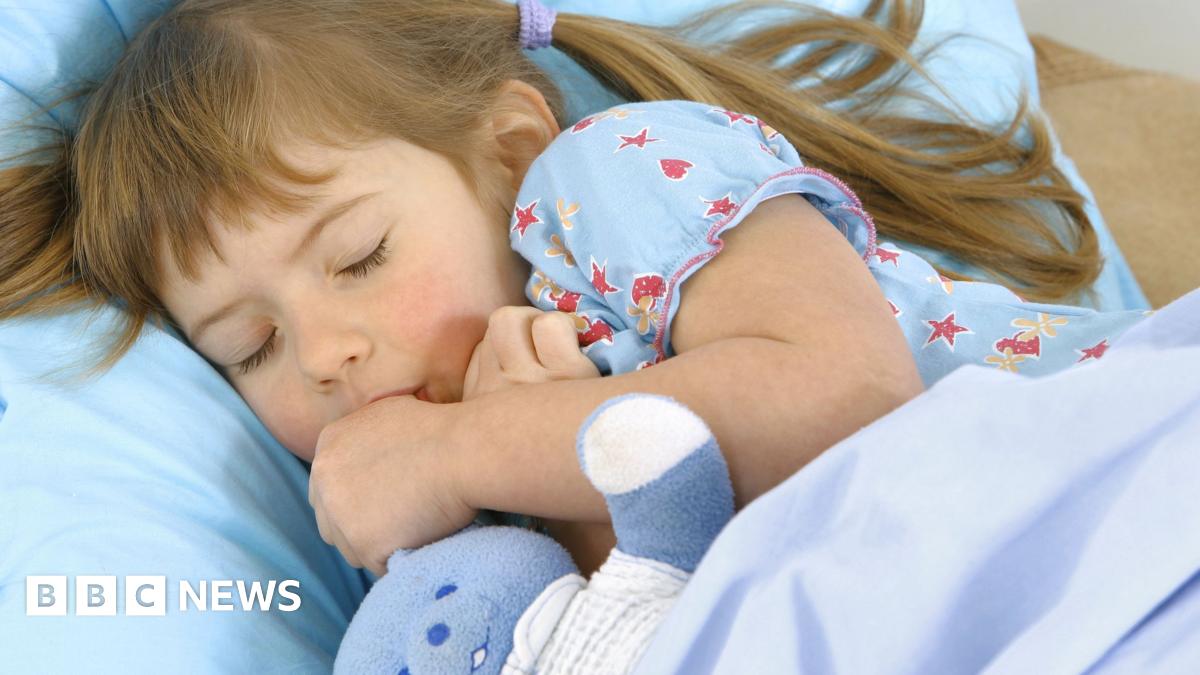 'Afternoon naps' aid children's learning - BBC News