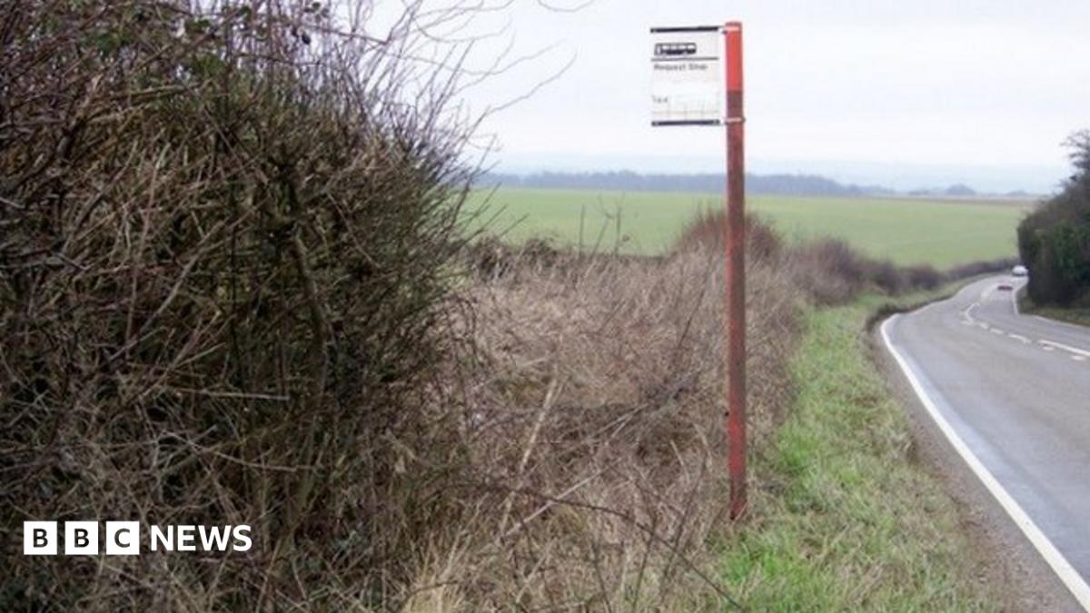 Dorset bus service cuts plan revised - BBC News