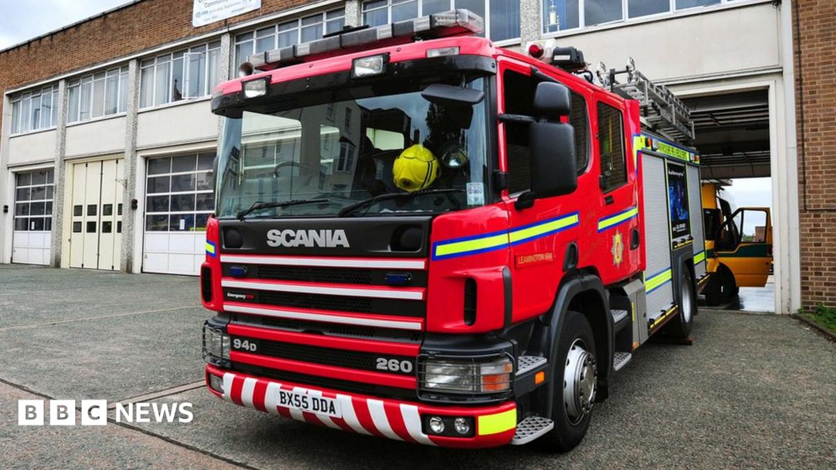 Isle of Wight hovercraft evacuated after engine fire - BBC News