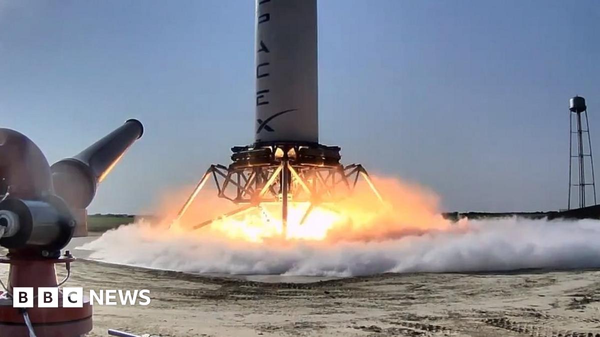 Recycled rockets: SpaceX calls time on expendable launch vehicles - BBC ...