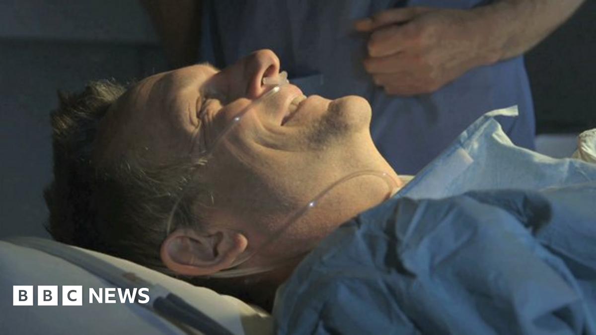 Can a drug make you tell the truth? - BBC News