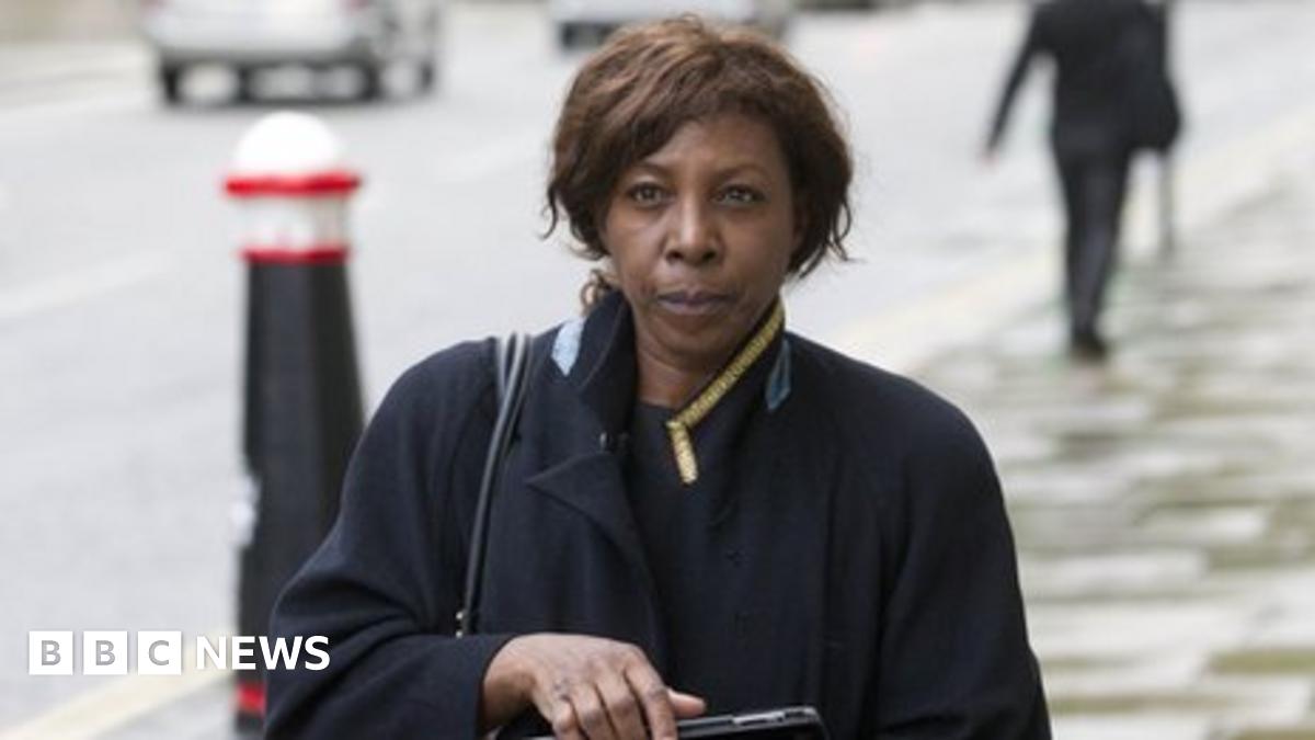 Constance Briscoe faces extra charge over Huhne case - BBC News