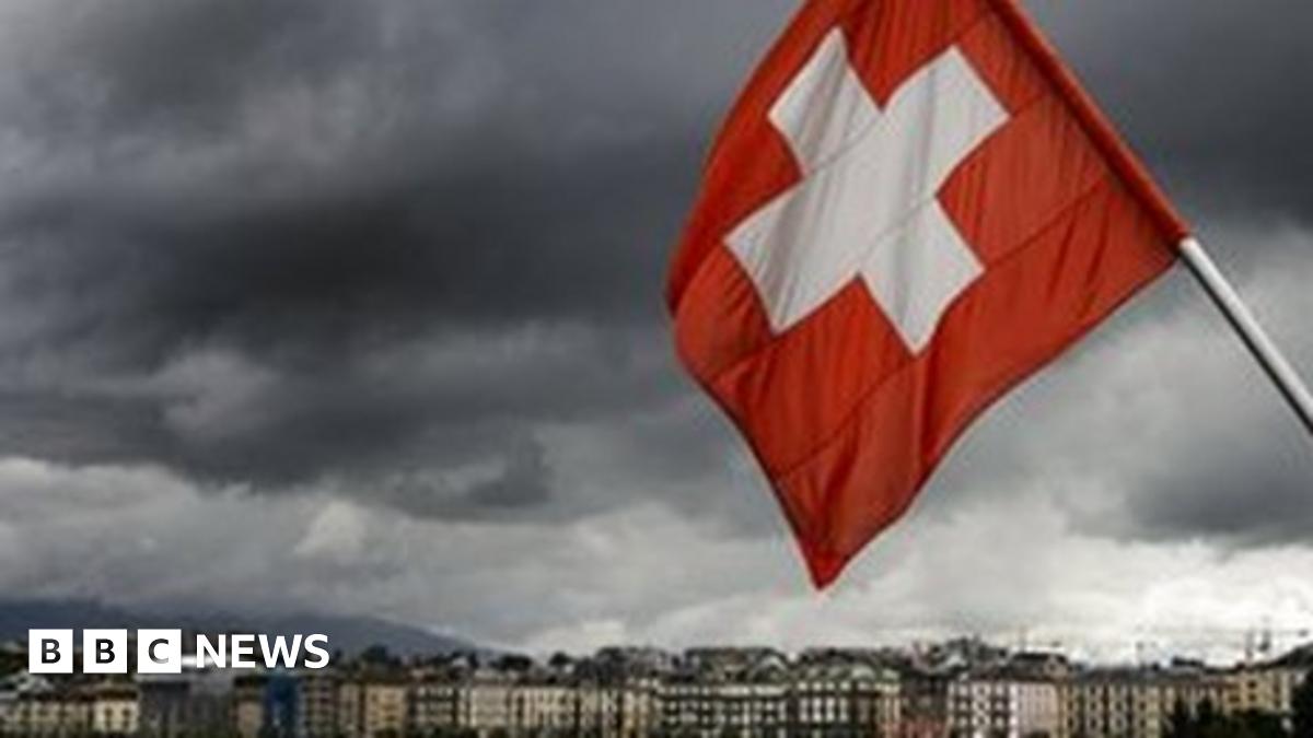 Swiss regulator investigates banks over foreign exchange deals - BBC News