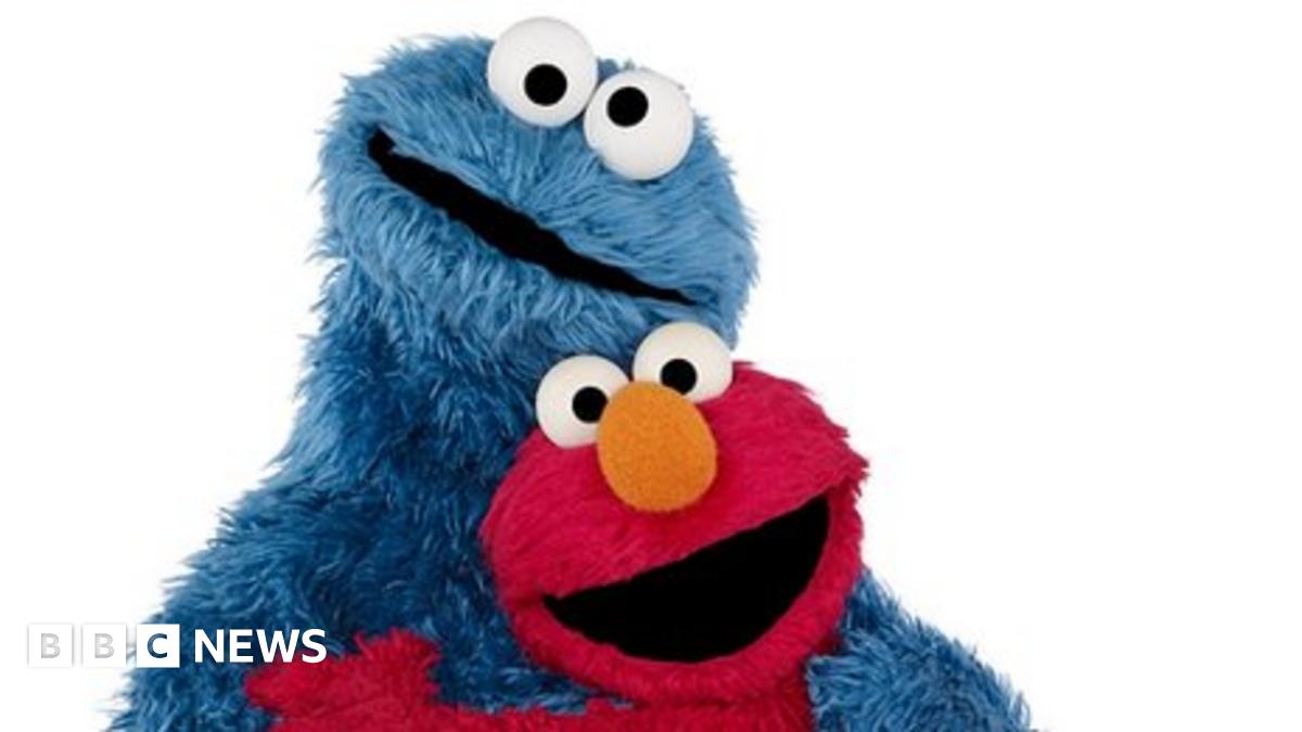 Cookie Monster and Elmo to join CBeebies - BBC News
