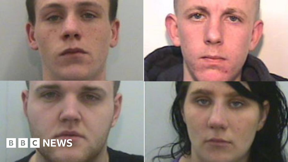 Manchester canal death: Gang sentenced for manslaughter - BBC News