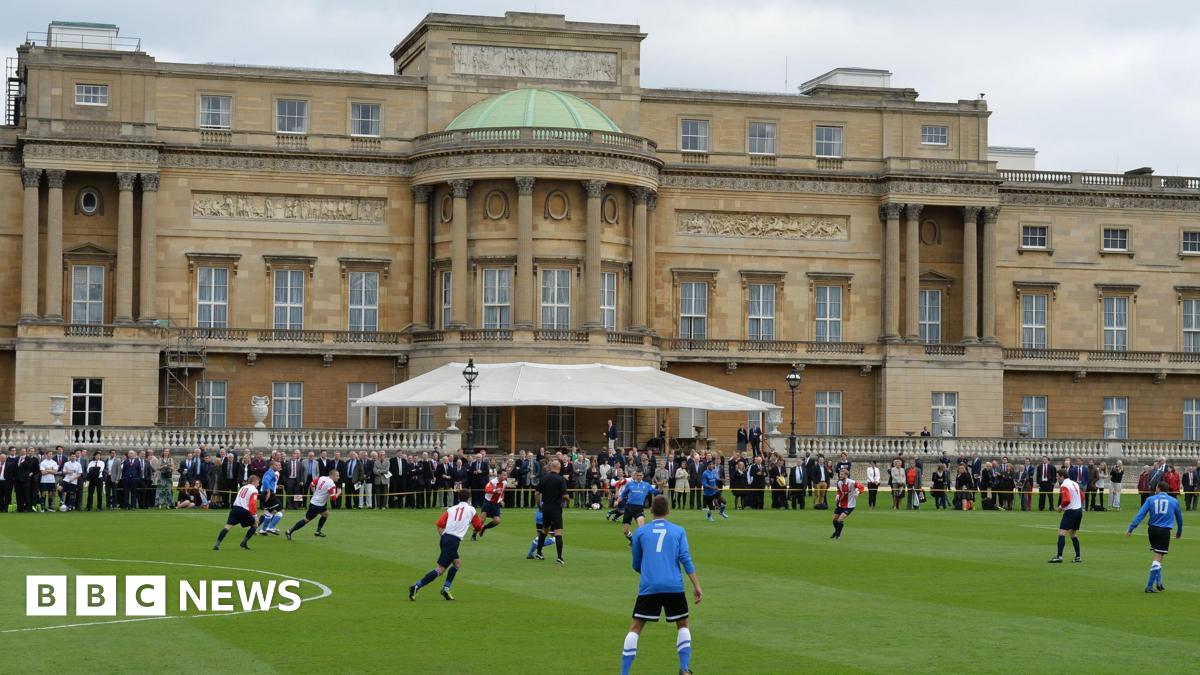 Buckingham Palace hosts its first football match - BBC News