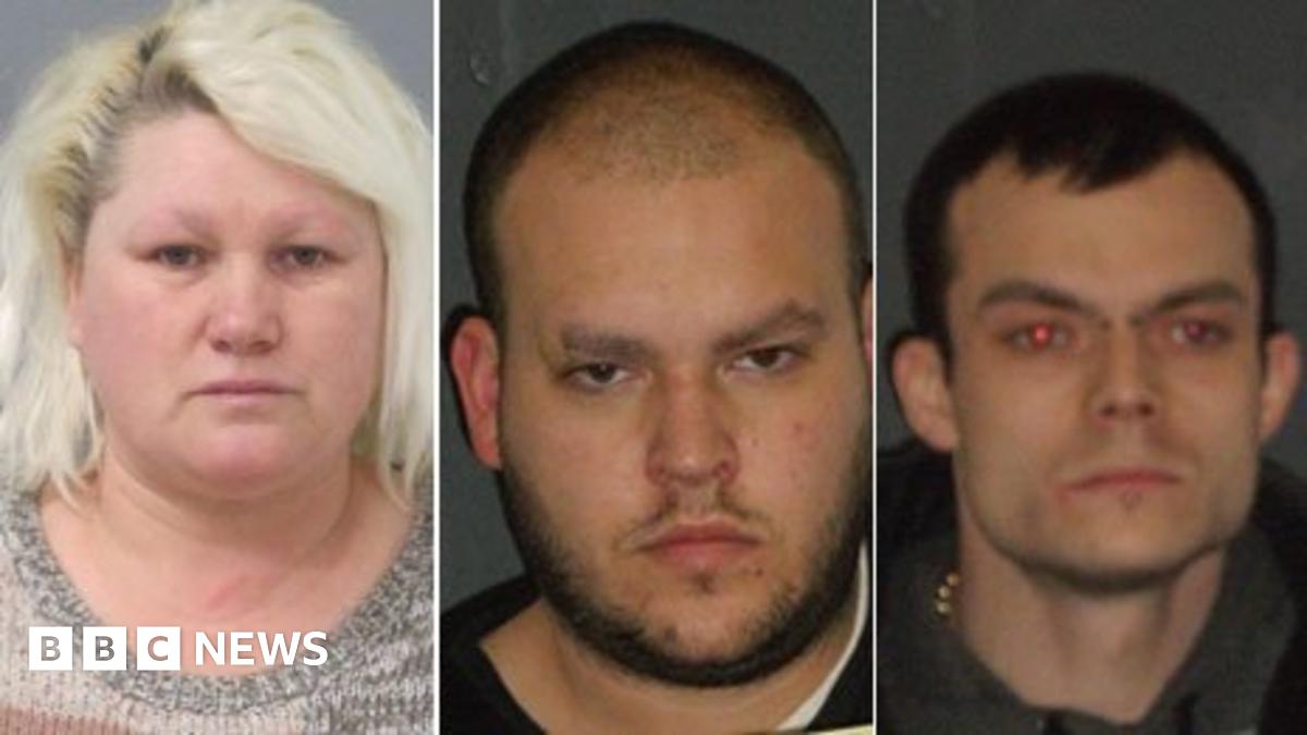 Michael Moss killing: Ex-partner Collette Booth arranged attack - BBC News