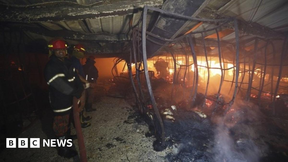 Bangladesh clothing factory hit by deadly fire - BBC News