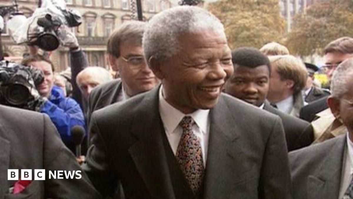 Nelson Mandela death: a day of freedom and inspiration in Glasgow - BBC ...