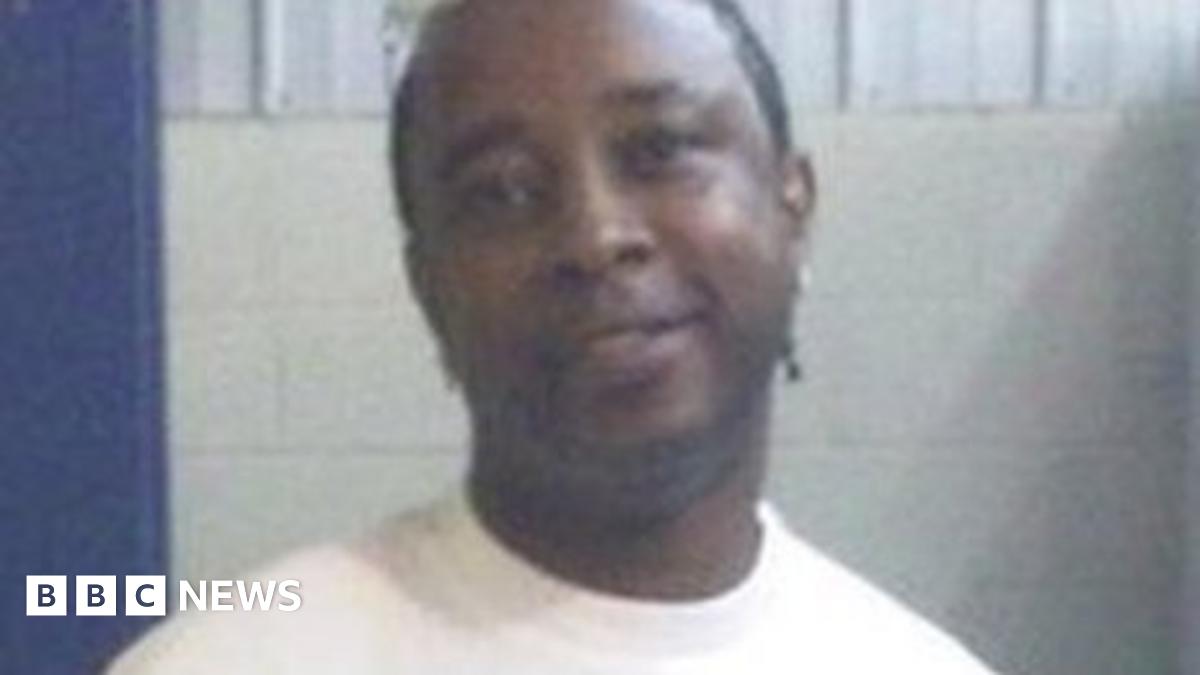 Paul Foster death: £10,000 reward offered - BBC News