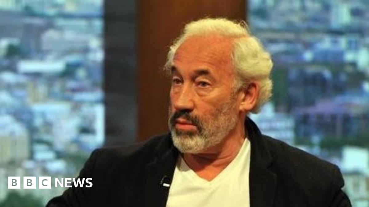 Simon Callow recognised for outstanding contribution - BBC News