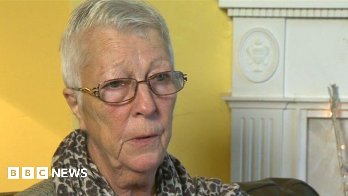 Susan May: Memorial for woman who died fighting conviction - BBC News