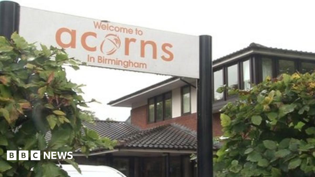 Acorns hospice to take on 100 new care staff - BBC News