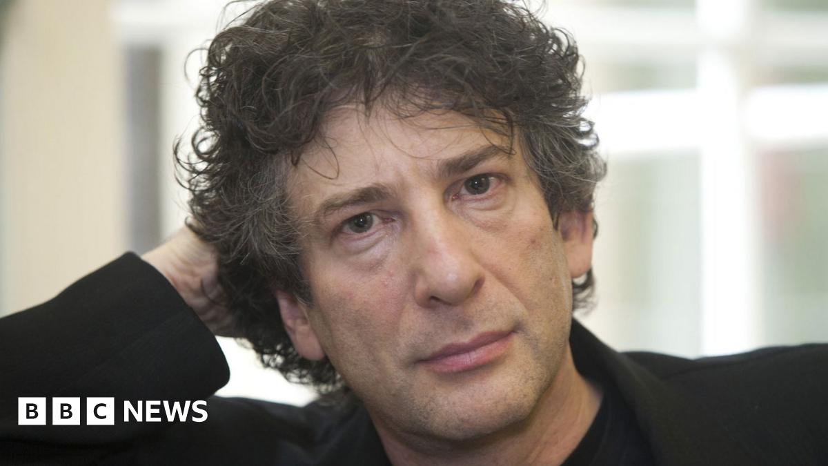Neil Gaiman: 'No such thing as a bad book for children' - BBC News