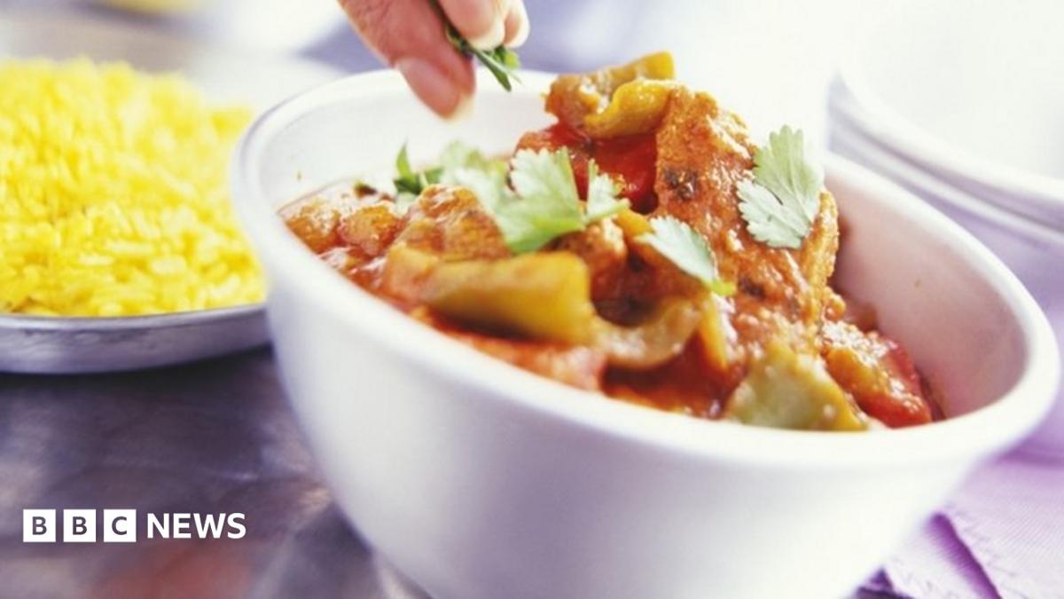 Bradford retains Curry Capital title for record third time - BBC News