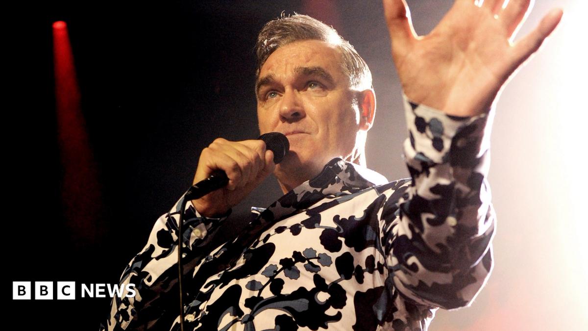 Morrissey opens up in autobiography - BBC News