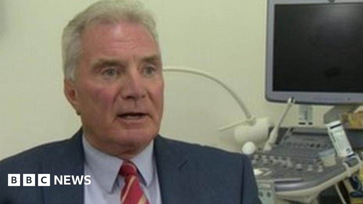 Health Minister Edwin Poots 'listening to wrong people' - BBC News