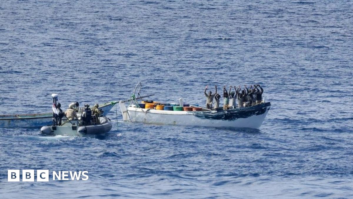 Suspected pirates caught in joint naval operation - BBC News