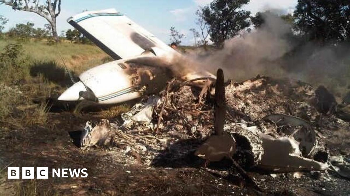 Venezuela shoots down two 'hostile' planes - BBC News