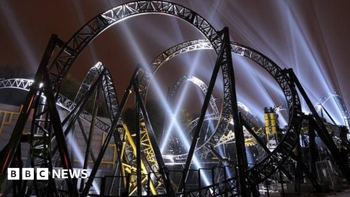 Roller coaster technology: 'Bigger! Faster! Scarier!' - BBC News